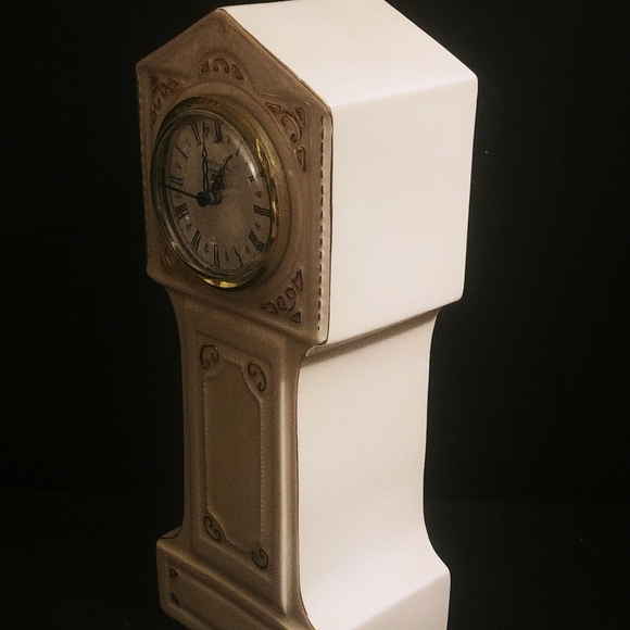 Donegal | Art | Vtg Irish Parian Donegal China White Mantle Clock ...
